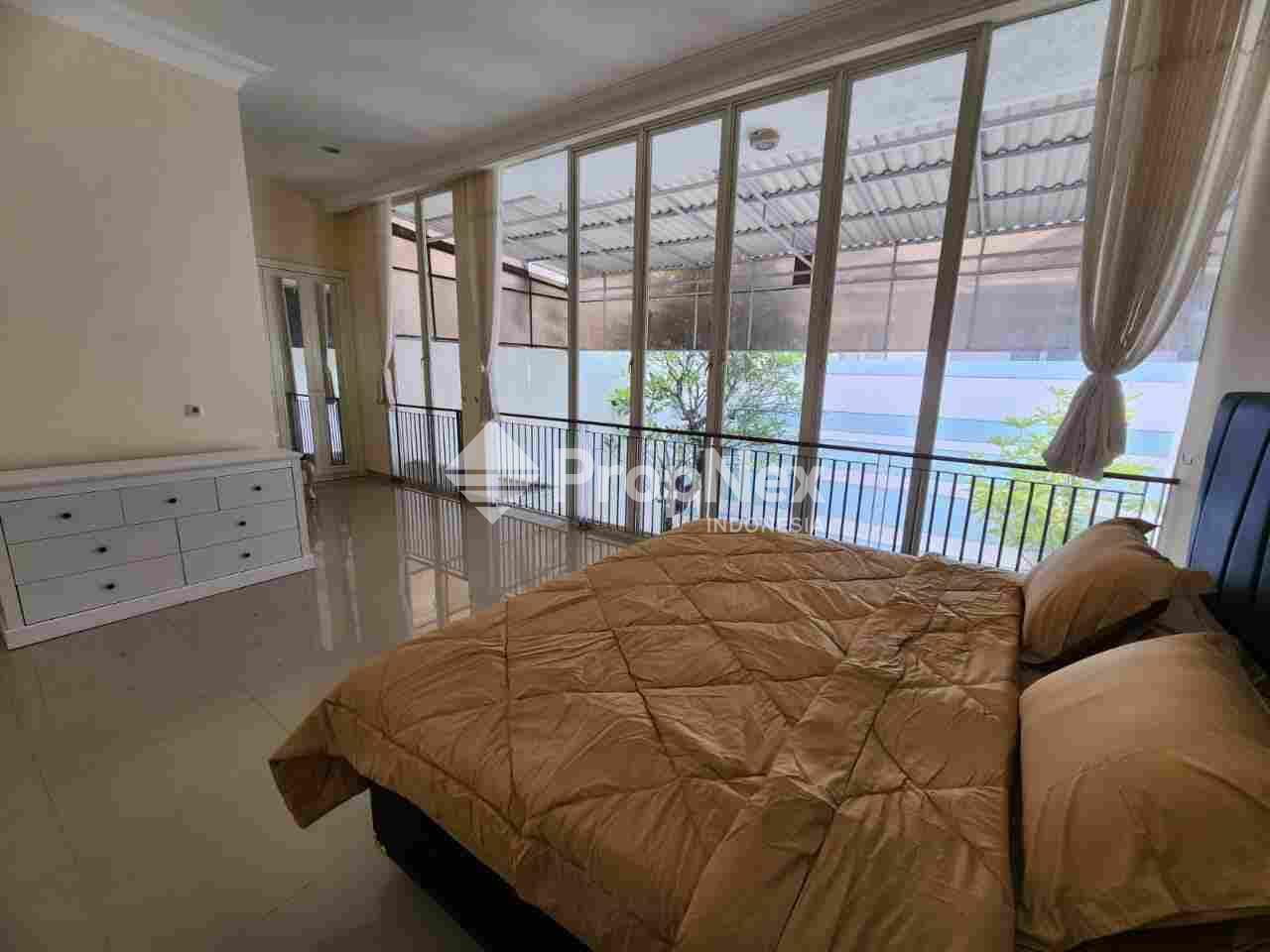 Disewa Rumah - The Mansion Pakuwon Indah FFurnish, Surabaya | PropNex Plus