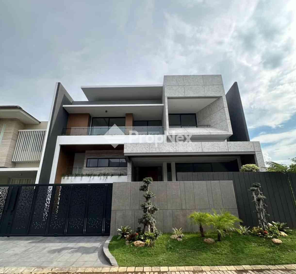 Dijual Rumah - Imperial Golf-Pakuwon Indah, Surabaya | PropNex Plus
