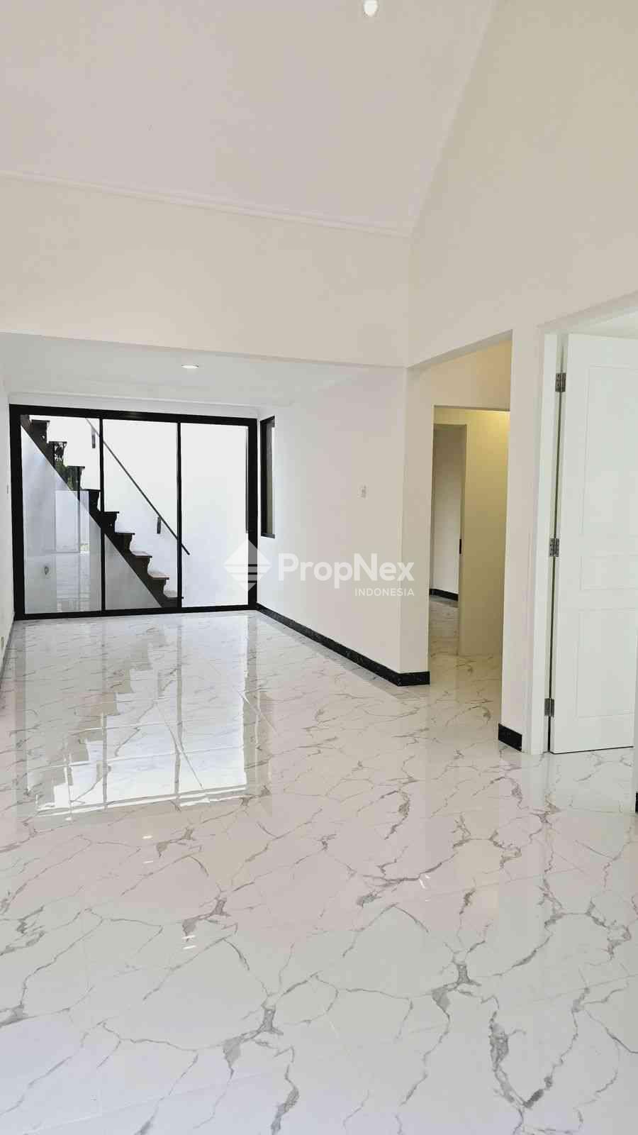 Dijual Rumah - Rumah 1.5 Lantai Minimalis, Attic, Full Renov, Taman ...