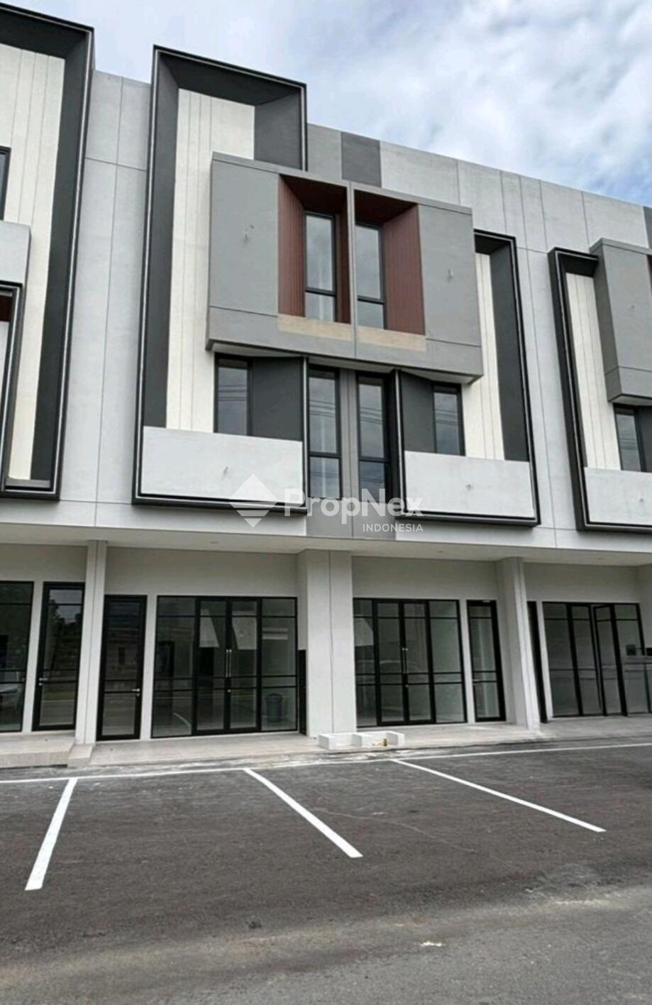 Disewa Ruko - Ruko District 9 Citraland, Surabaya | PropNex Plus